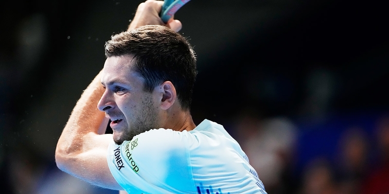 Hubert Hurkacz vs Miomir Kecmanovic Prediction and Betting Tips (16.01.2025)